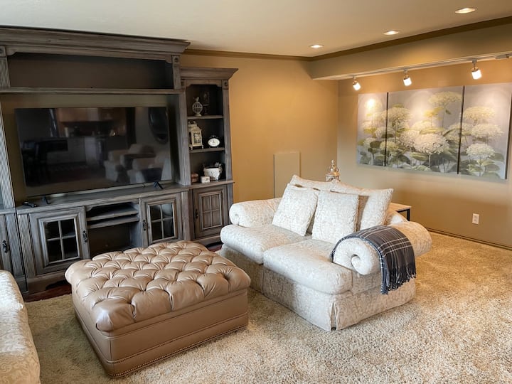 Luxury Guest Duplex - 3 Minutes From Freeway And Close To Everything Else! - Sandy, UT
