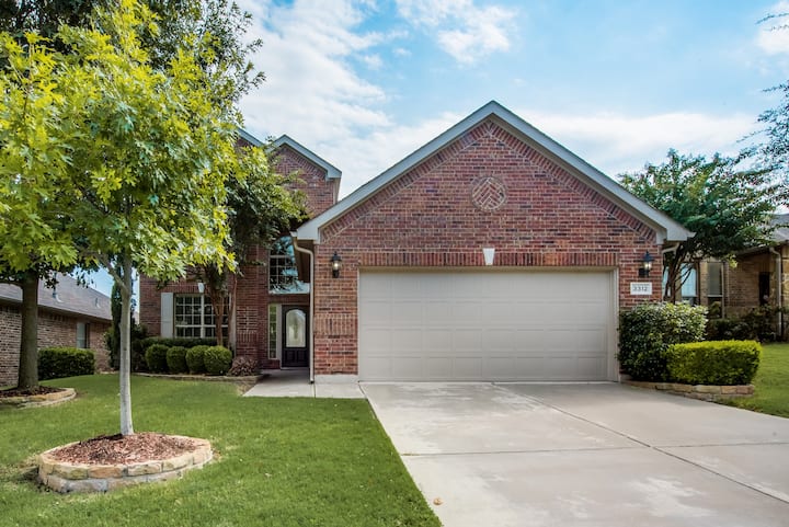 Pet Friendly 4br/3ba Outstanding Keller Schools - Roanoke, TX
