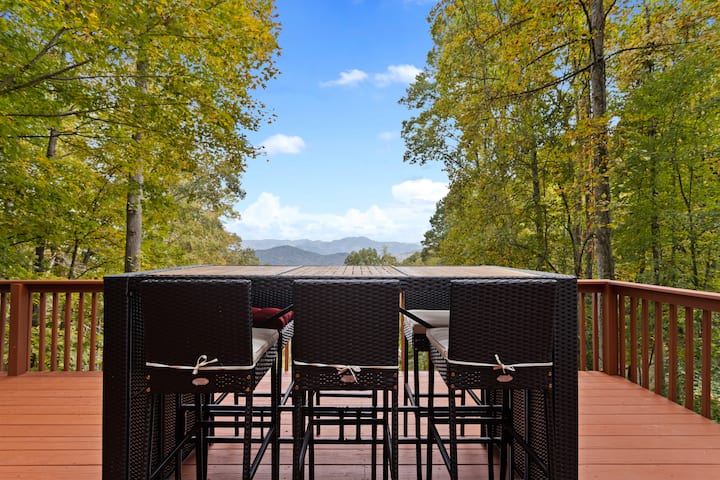 Modern Mountain Escape Awaits! - Maggie Valley, NC