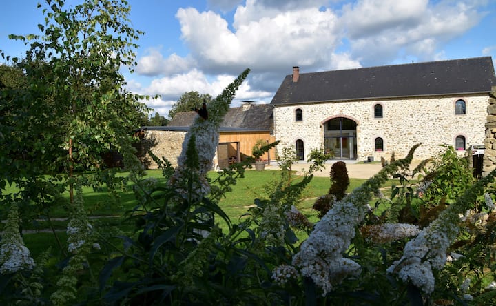 A La Croisée Des Chemins - Mayenne