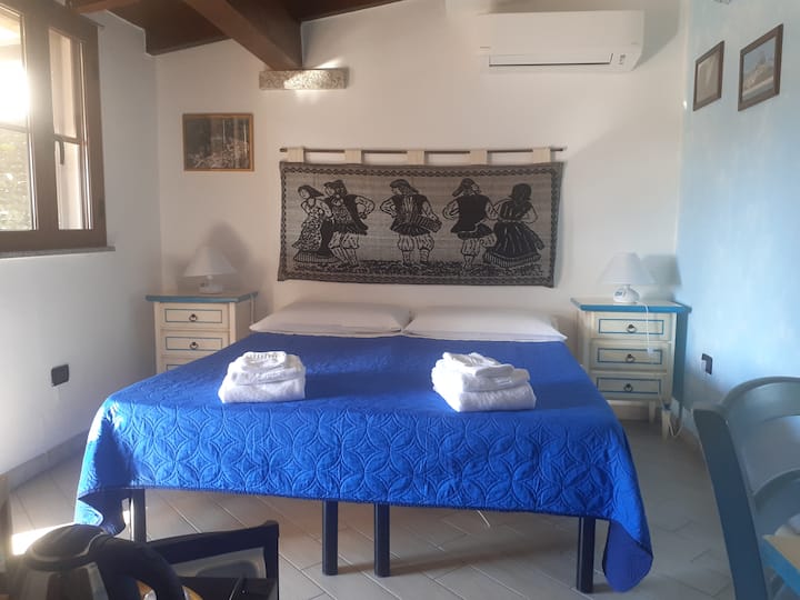 B&b Feronia Posada Relax E Mare Di Sardegna - Posada