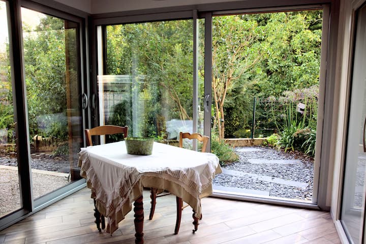 Chambre Au Coeur De Ville Dans Un Cadre De Verdure - Le Mans