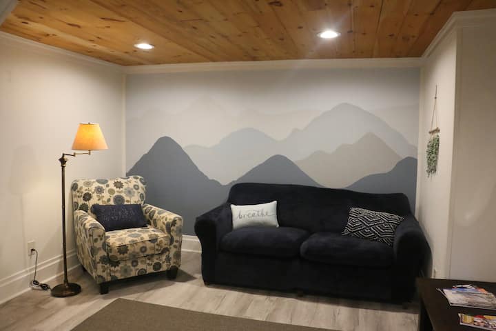 ❀Nurses/wfh❀ Cozy Apt By Rad, Mission & Downtown - Asheville, NC