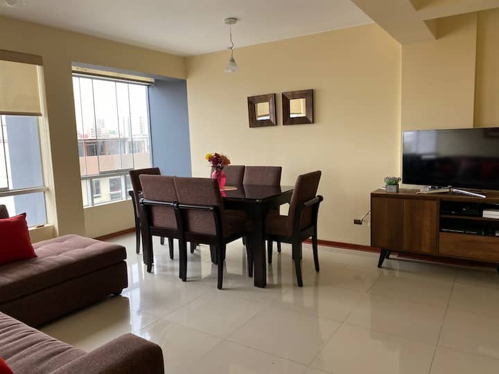 Tu Estadía Ideal En Pueblo Libre + Cochera - Lima