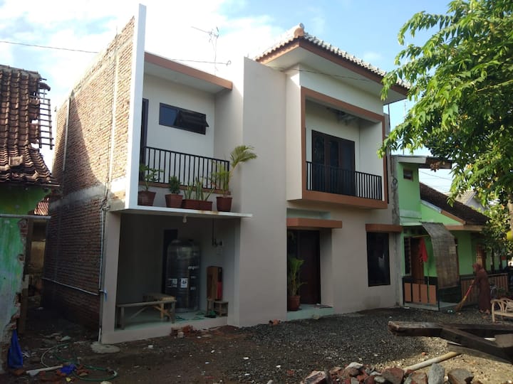 Comfortable House At Ann House - Yogyakarta