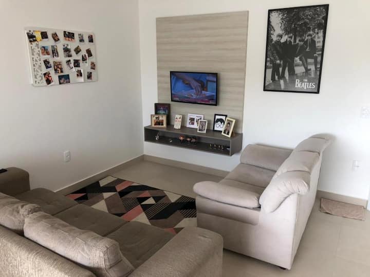 Apto Em Bombas Para Até 6 Pessoas! - Bombinhas