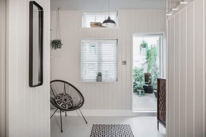 Seafront Apartment In Popular St Leonards On Sea - Battle