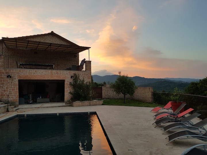 Magnifique Mas Avec Piscine,  Paradis Sur Terre.. - Aubenas