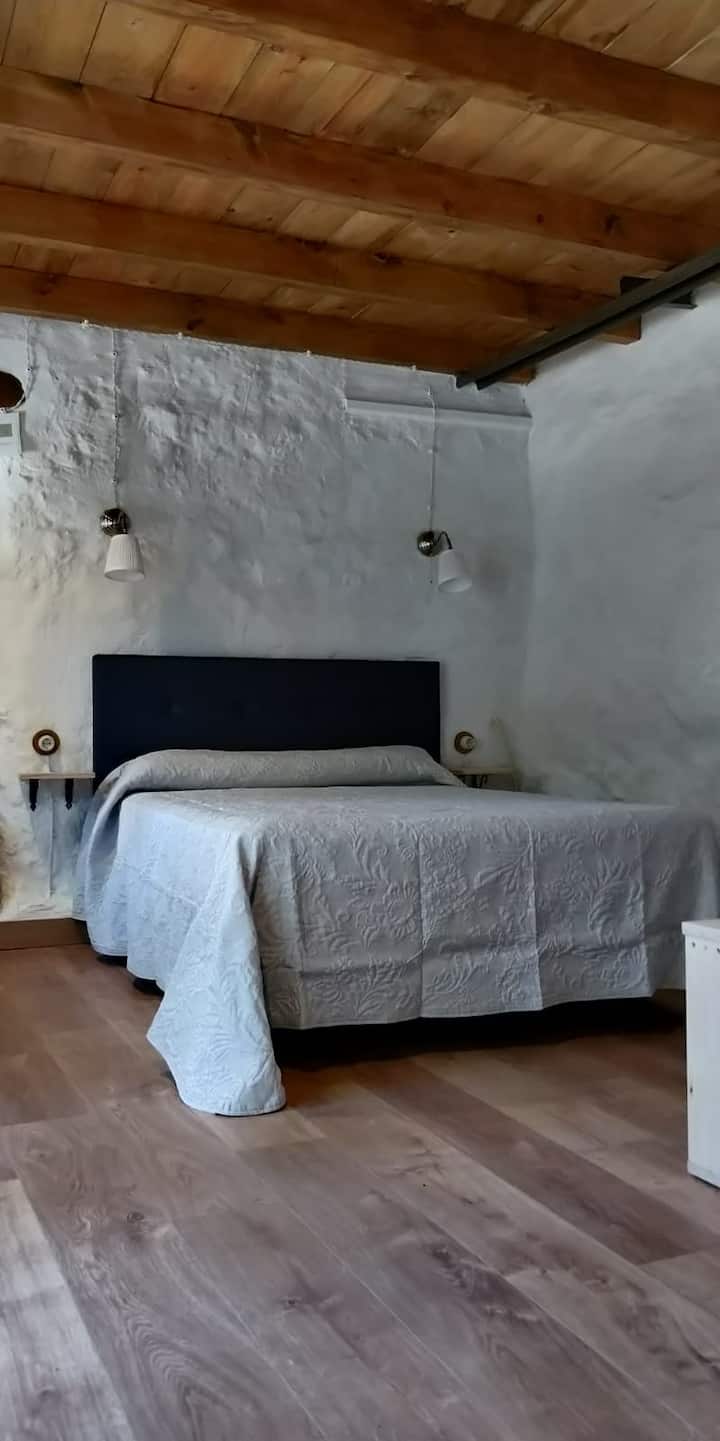 Las Rochas Antigua Casa De Labranza; Hab. Jazmín - Alcalá del Júcar
