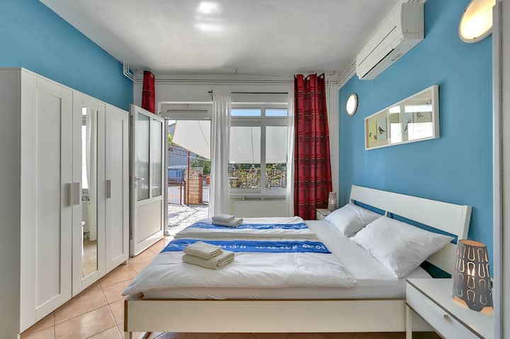 Lovely Studio For 2 With Wi-fi - Pula