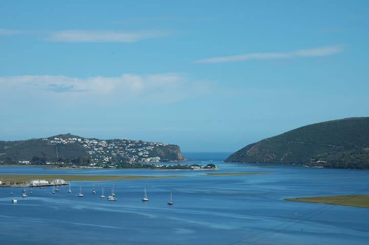 Elegant Verde - Solar Power, Wi-fi, Pool And More! - Knysna