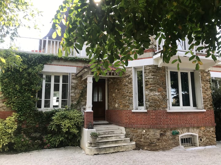 Belle Et Spacieuse Meulière à 30 Mn De Paris - Brie-Comte-Robert