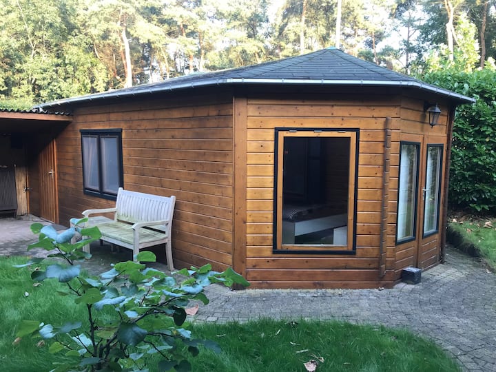Gezellig Houten Huisje In Het Bos, Jacuzzi, Sauna - Weert