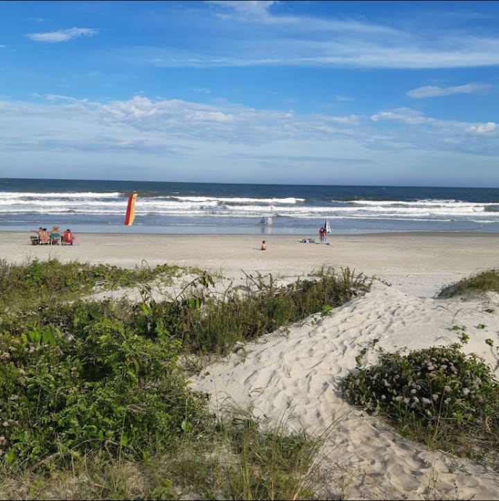 Feet In The Sand Haven - Ocean View - Guaratuba