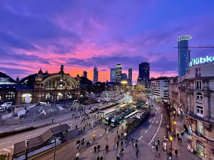 8 Person Dorm_add Charge Per Additional Person - Frankfurt