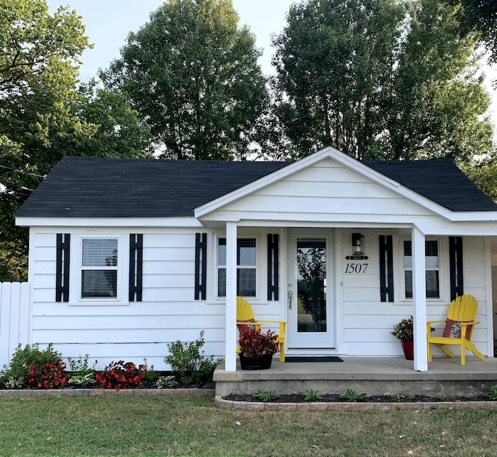 Cheerful Cottage On Deane - Fayetteville, AR