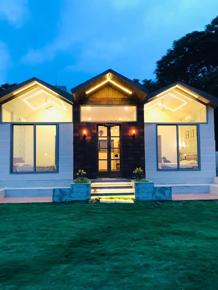 Delightful 2 Bedroom Private Farm Stay - Indore