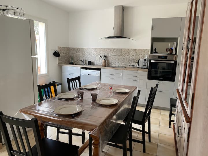 Grand T2 Avec Stationnement Dans Jardin Privé - Sanary-sur-Mer