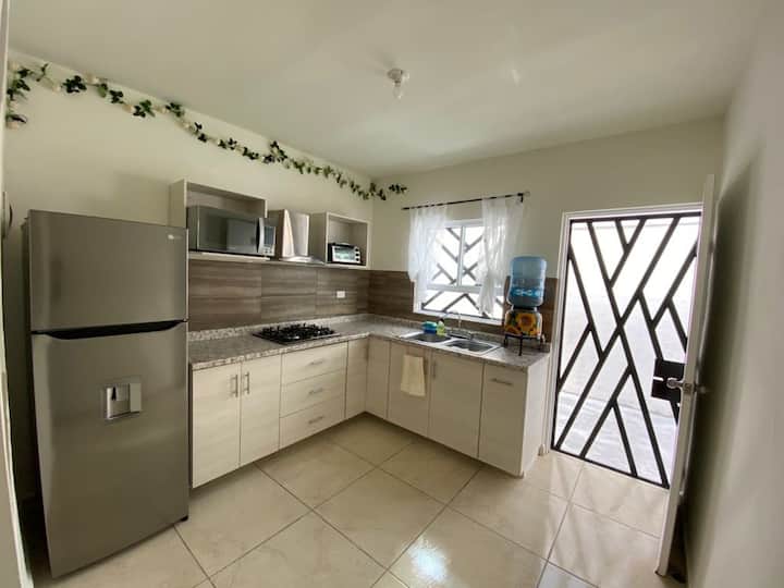 Hermosa Moderna Y Cómoda - Ac - Facturamos El 100% - Saltillo