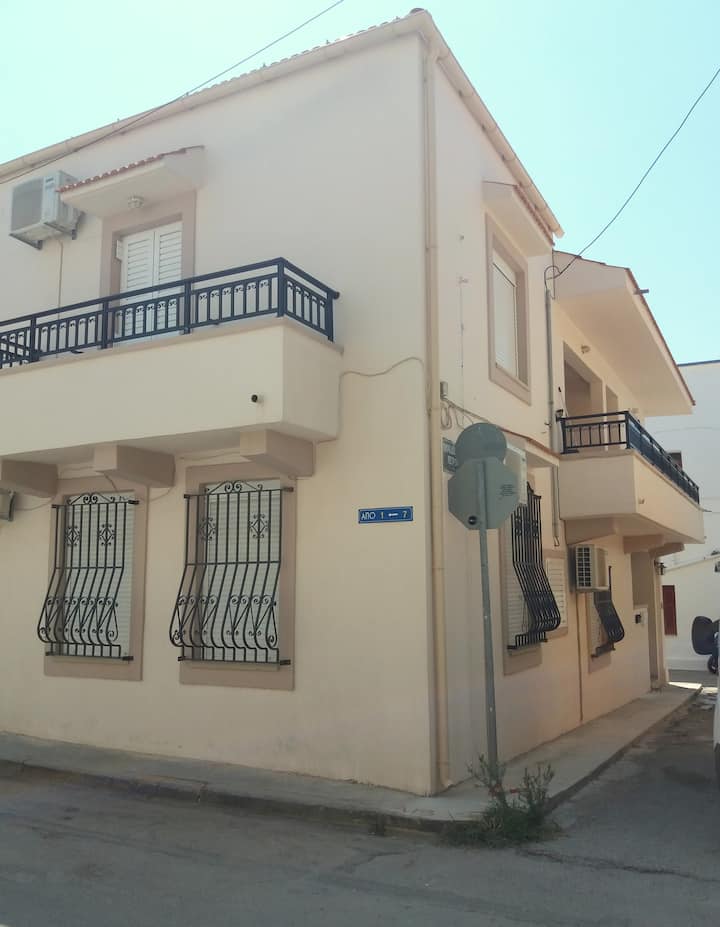 Spacious  City Apartment      Ioanna - Chania