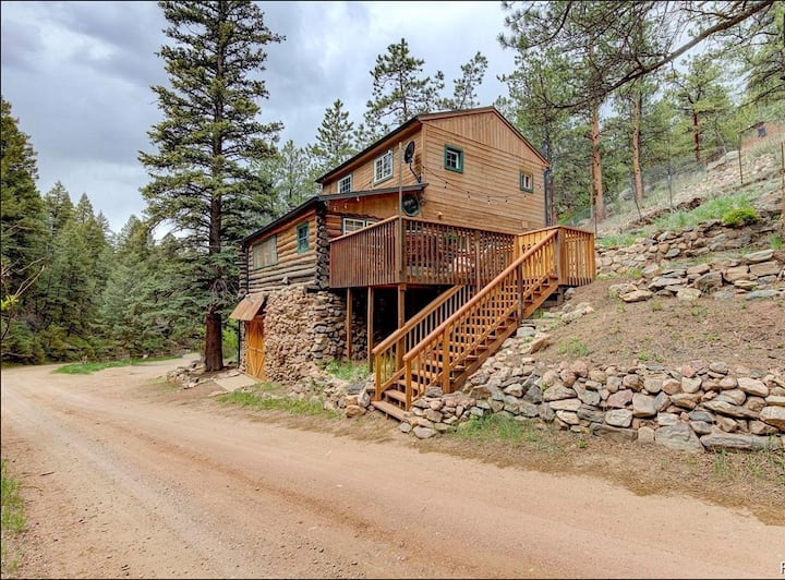 Charming 2-bed/bath Cabin With Character For Days - Staunton State Park, Pine