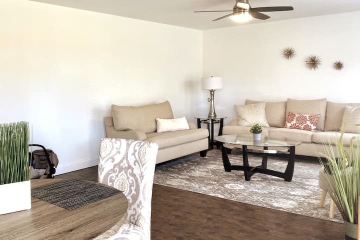 Bright, Stylish Room- Denton - Denton, TX