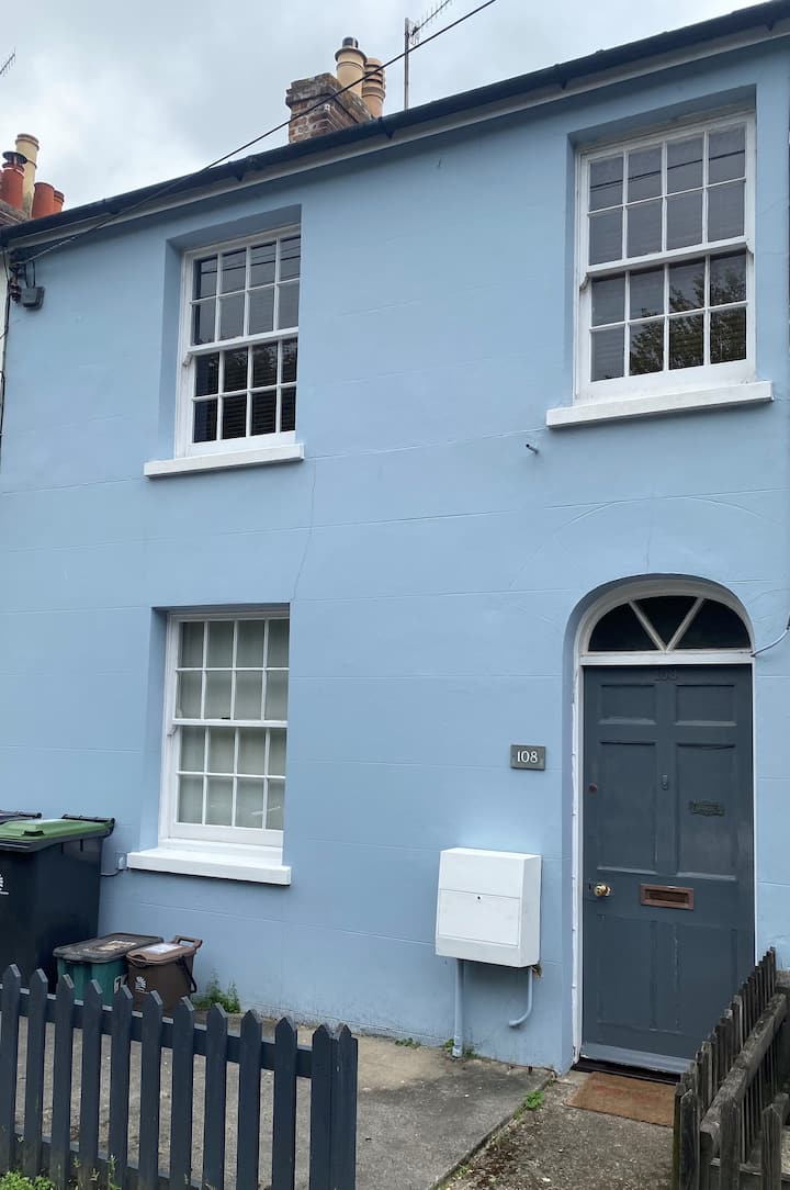 New Listing! Stunning 2 Bed Cottage In Bridport - Bridport