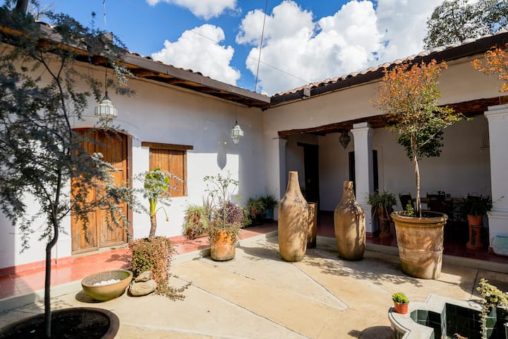 Casona I. Madero / Amplia Y Moderna En El Centro - Tapalpa