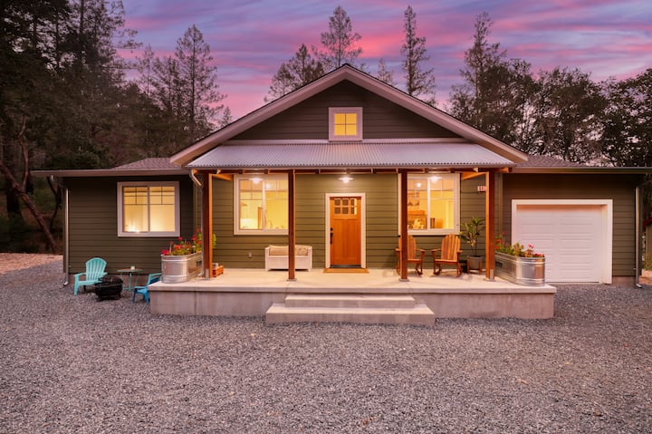 Renovated Calistoga Rd Home + Nr Wineries - Safari West, Santa Rosa