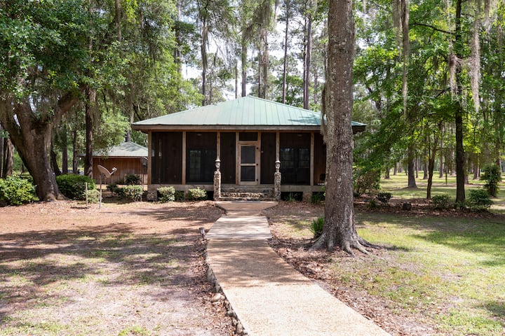 Monroe Gaines Cabin At Resora - Albany, GA