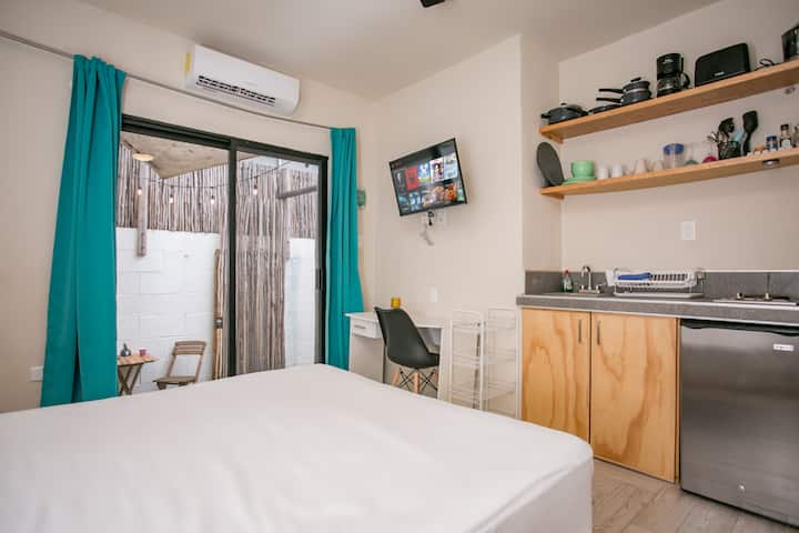 #4 38th & 25 St. Gated Community Fast Wifi - Playa del Carmen