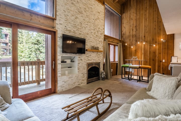Mammoth Loft Next To Canyon Lodge Lifts - Mammoth Lakes, CA