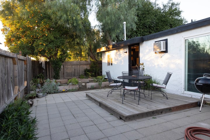 Fenced In Guest House - Simi Valley, CA