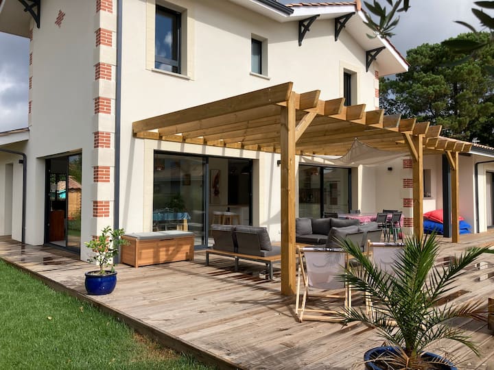 Grande Villa Avec Jacuzzi Sur Le Bassin D'arcachon - Andernos-les-Bains