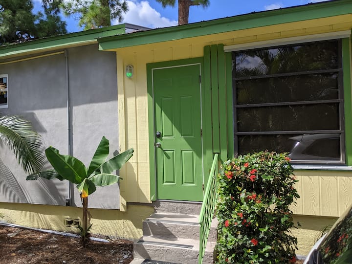 Charming Old Fl Home! Walk To Marinas & Live Music - Hobe Sound, FL