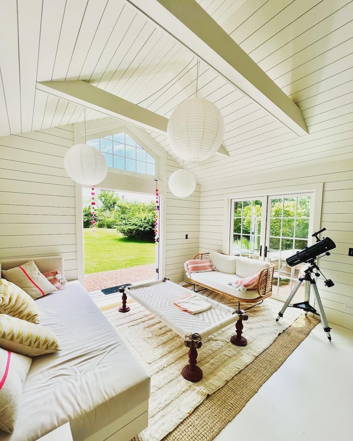 Chic Ocean View Beach Sanctuary/ Ditch Plains - Montauk, NY