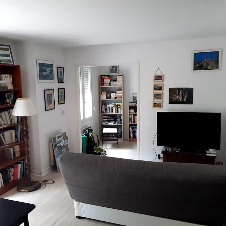 A Gif Sur Yvette, Superbe Studio En Rez De Jardin, - Gif-sur-Yvette
