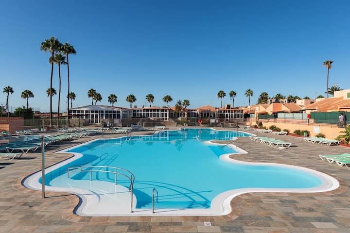 Cozy Bungalow With Big Terrace And Community Pool - Canarias