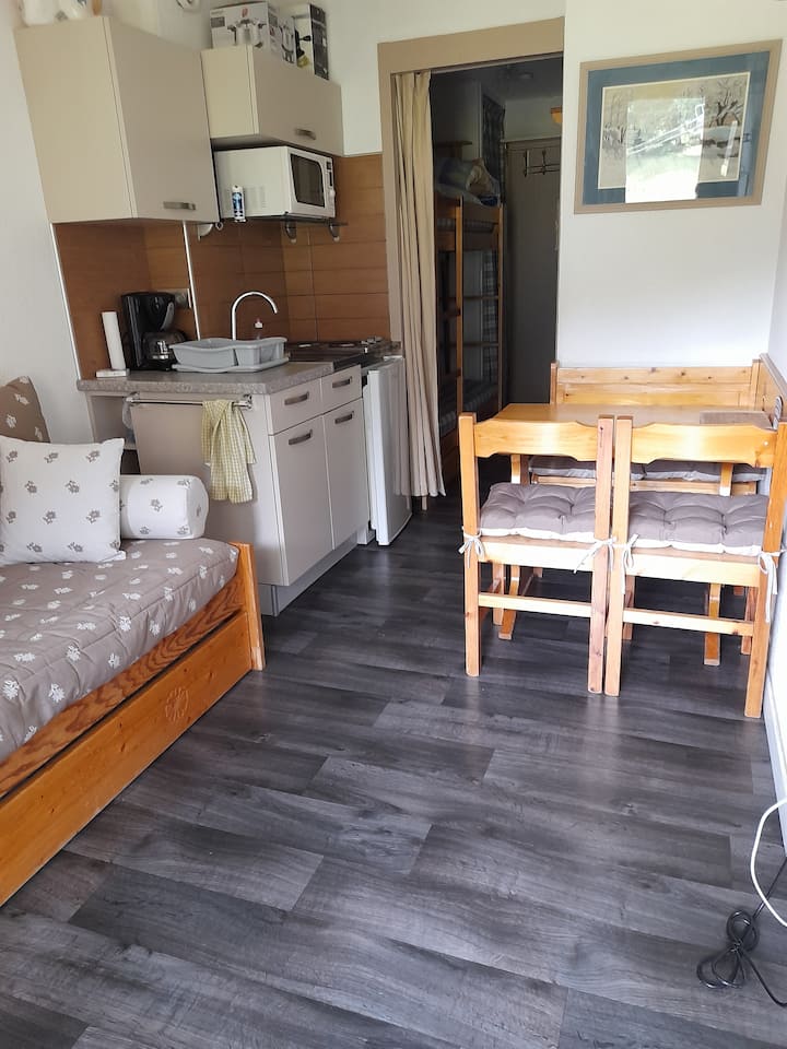 Joli Studio Rénové éQuipé Idéal 2 Adultes 2enfants - Valfréjus