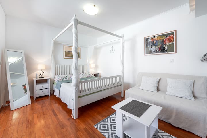 Charming Apartment Nikoleta/ Beach Nearby/ Balcony - Dubrovnik