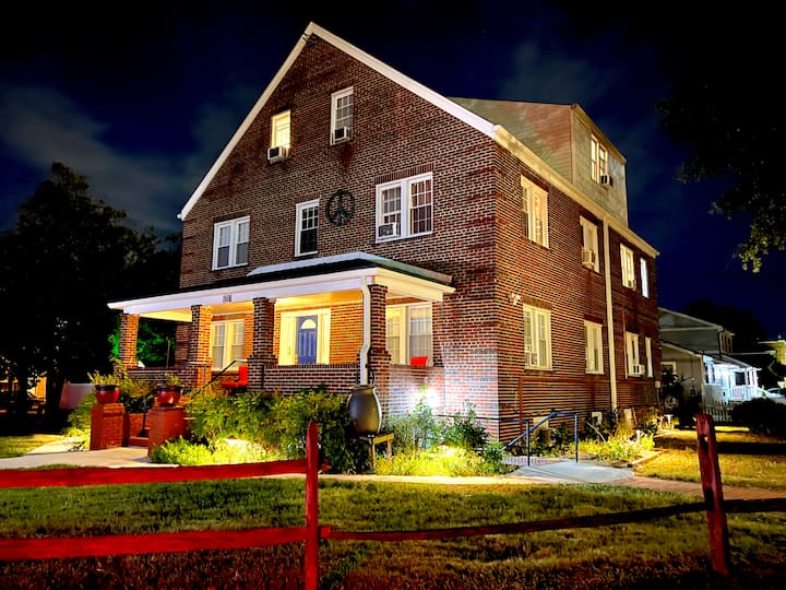 Sweet Seven@the Brick House - Hyattsville, MD