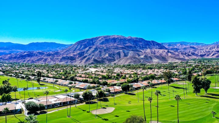 La Vie En Couleurs - Rancho Mirage, CA