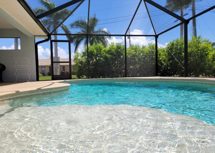 2130sqft*heated South-facing Pool*dog Friendly* - Cape Coral, FL