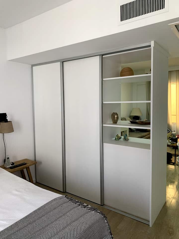 La Mejor Ubicación En Buenos Aires -   Retiro - Argentina