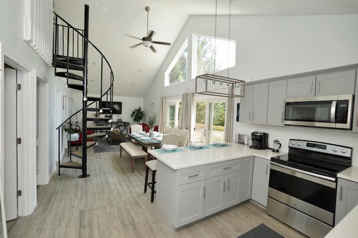 A Gorgeous Home, 5br|2bt, Perfect For Your Family! - Tobyhanna, PA