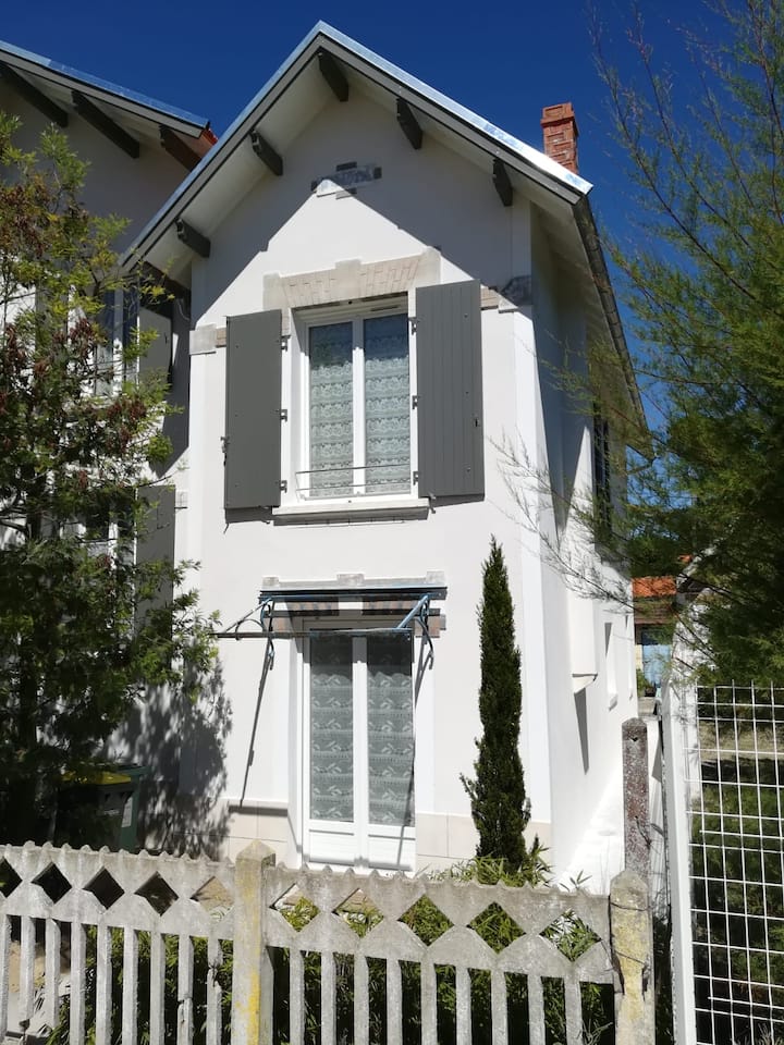 Villa De Bord De Mer, Année 1920, Appartement Rdc - La Tremblade