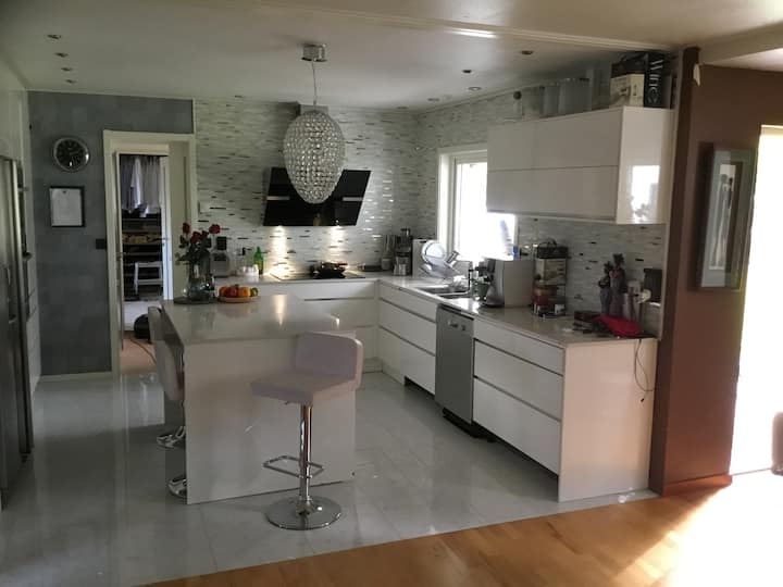 Trevlig Villa Med öPpen Planlösning Och Två Sovrum - Luleå