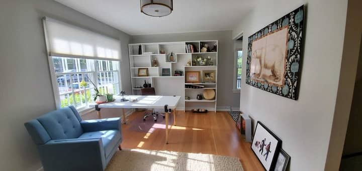 Rhubarb South 2br Downtown Anc Remote Work Refuge - Anchorage, AK