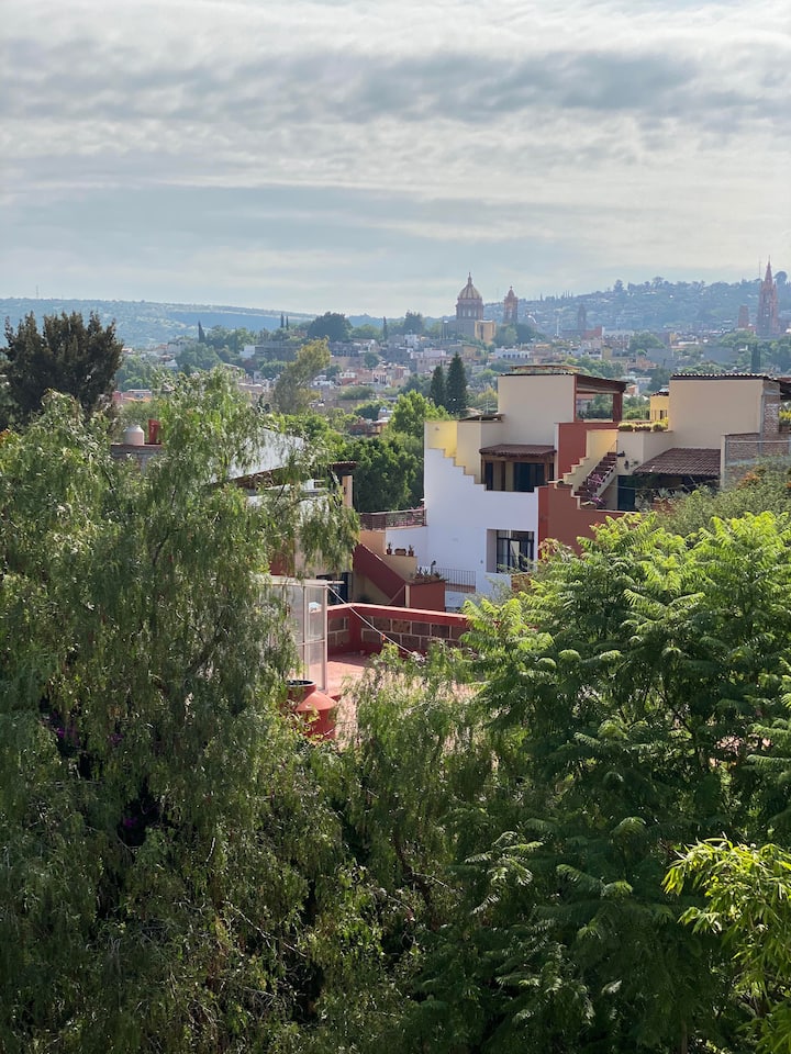 Laica House - San Miguel de Allende