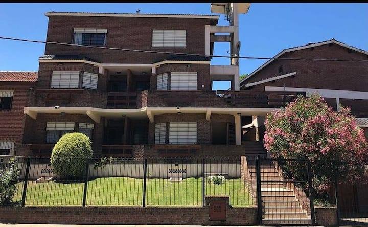 Mari Mari - Depto P/5 Pers A 2 Cuadras De La Playa - Villa Gesell